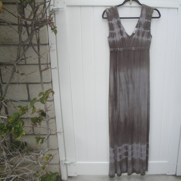 Yogi | Dresses | Yogi Clothing Brand Tiedye High Quality Long Maxi Knit ...